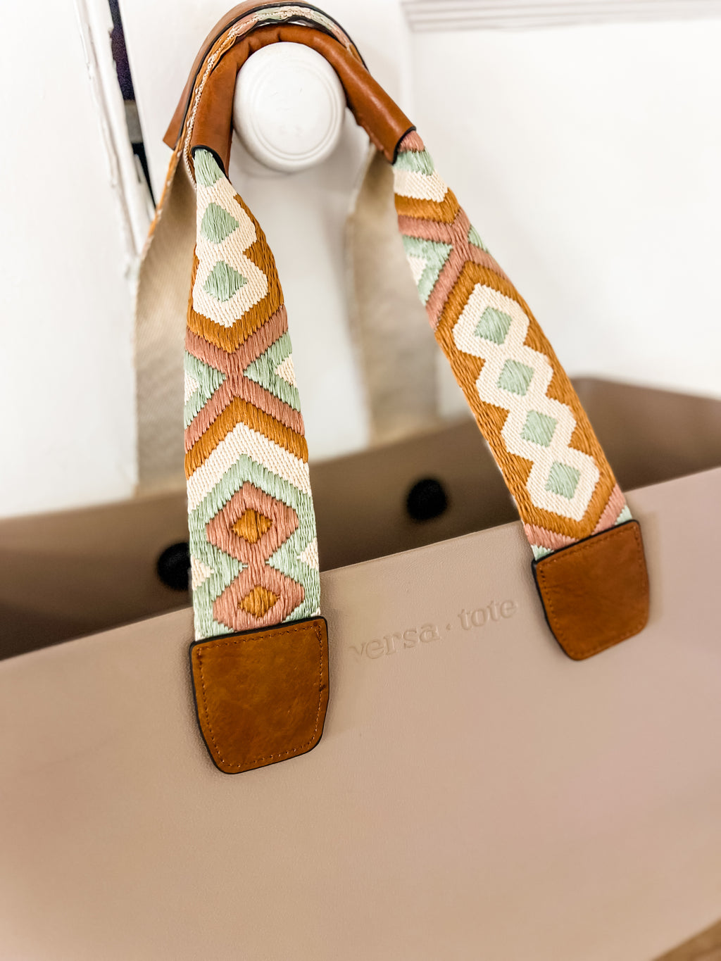 Versa Tote Interchangeable Straps – abeccagrace